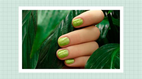 Were Obsessed With These Edgy Green Nail Designs For Fall My