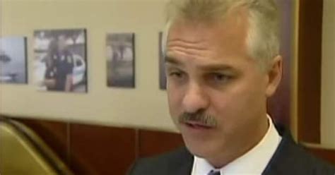 G Policial Pede Demiss O Ap S Ser Pego Fazendo Sexo Com Amante Em Parque Not Cias Em