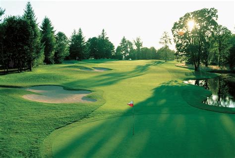 Golf Course Wallpapers Top Free Golf Course Backgrounds Wallpaperaccess