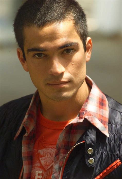 Pin De Buba Buff En Alfonso Herrera Alfonso Herrera Rbd Roberta Y