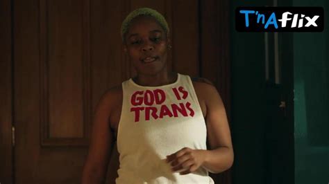 Jesse James Keitel Breasts Scene In Queer As Folk
