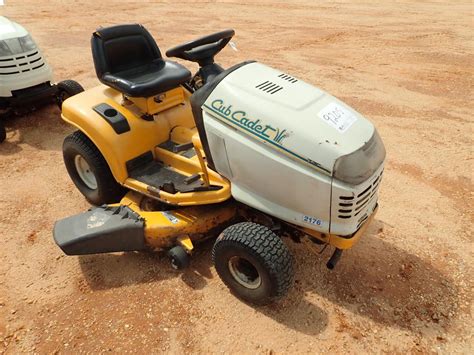 Cub Cadet 2176 Riding Mower Lawn Mower J M Wood Auction Company Inc