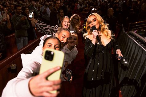 What To Wear To An Adele Concert Tips For Stylish Fan Outfits