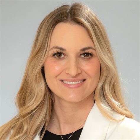 Alicia Larocques Instagram Twitter And Facebook On Idcrawl