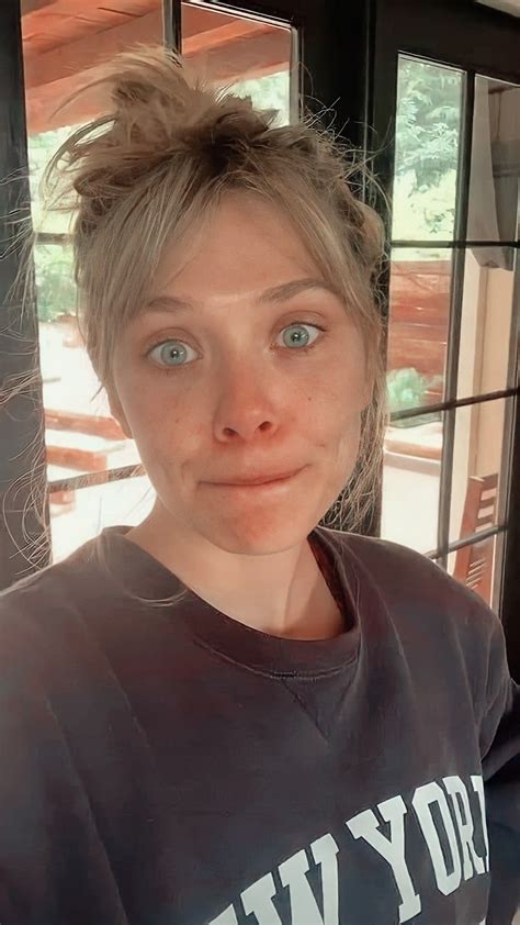 Elizebeth Olsen Olsen Sister Wanda And Vision I Icon Face Claims Funny Moments Beautiful