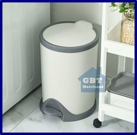 Lava 12lt Step Dustbin Sanitary Bin Pedal Dustbin Tong Sampah