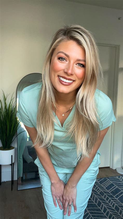 Kelley Johnson Realkelleyjohnson • Instagram Photos And Videos