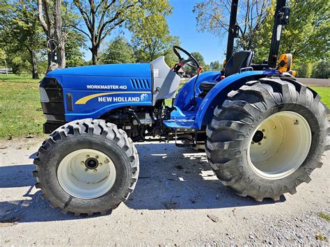 2014 New Holland Workmaster 40