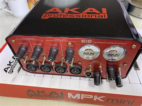 Akai Eie Interface Akai Mpk Mini Keyboard 興趣及遊戲 音樂樂器 And 配件 樂器配件 Carousell Akai Eie Interface Akai Mpk Mini Keyboard 興趣及遊戲 音樂樂器 And 配件 樂器配件 Carousell