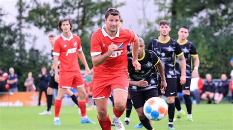 Dennis Hoffmann Und Der Tsv Kottern Vor Den Letzten Bayernliga Spielen Des Jahres
