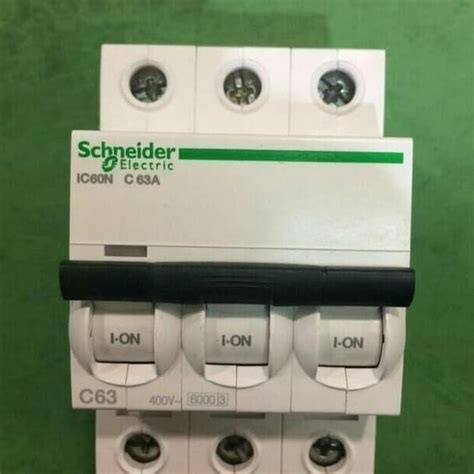 Jual Promo Mcb Schneider Ic60n 3p 63a A9f74363 3phase 3pull 3 Phase Cod