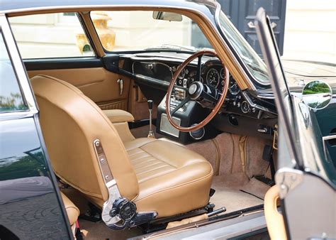 Cubby Broccolis 1987 Aston Martin V8 Volante On Auction Bond Lifestyle