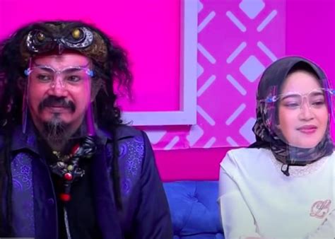 7 Foto Limbad Dan Putri Cantiknya Cecillia Gina Yang Calon Dokter Gigi 1