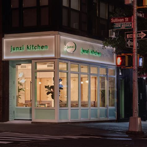 New York Restaurant Junzi Kitchen Is Coloured To Evoke Early Spring In Northern China