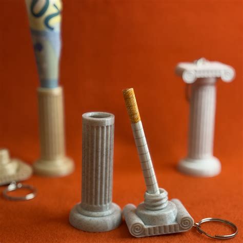 🗝️ Ionic Safe Secret Compartment Keychain・ 3d File For 3d Printing・cults