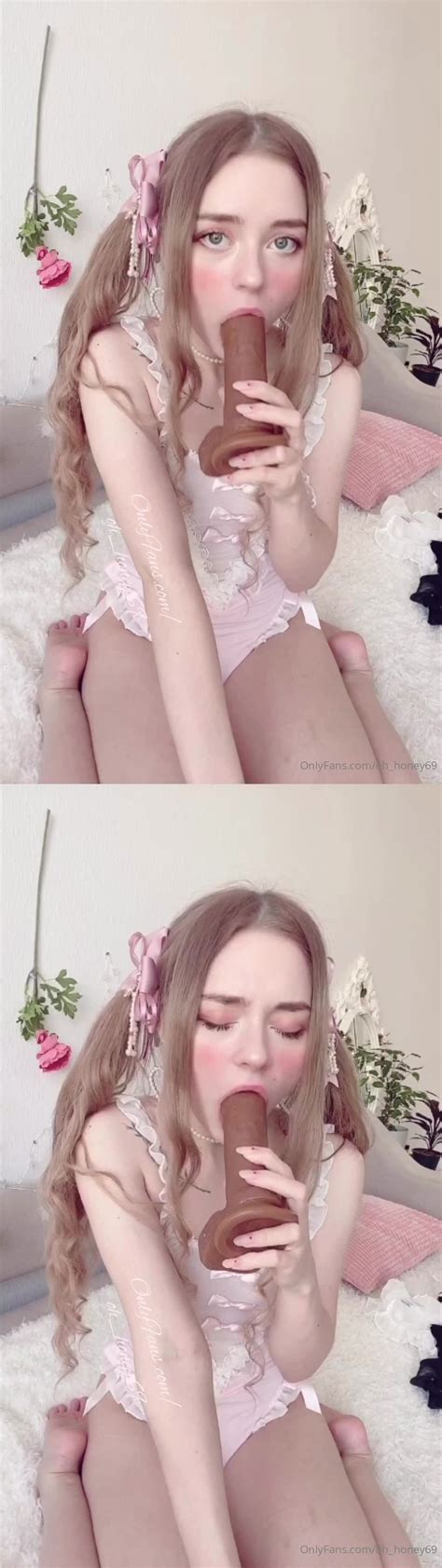 Princesa Oh Honey69 Honey Devildoll Young Beauty Masturbates