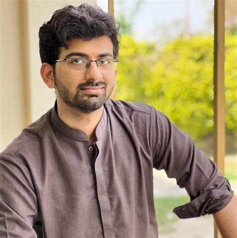 taha mazari medium