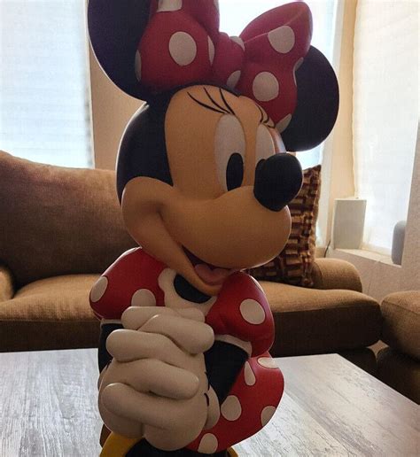 Minnie Mouse Big Figure Walt Disney Disneyland 4545277430