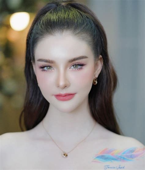 Jessie Vard Bio Age Height Wiki 😍 Models Biography