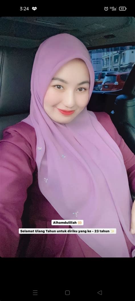 Dia Tonggeng Nampak Cipap Merah Baileetarogray