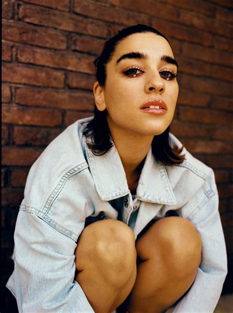 Simona Tabasco Brings The Heat To The White Lotus Who What Wear