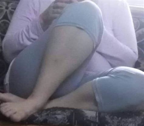 الشرموطة ضحى واحلى رجلين وجسم عربي Pic