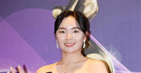 St포토 이다연 모델처럼