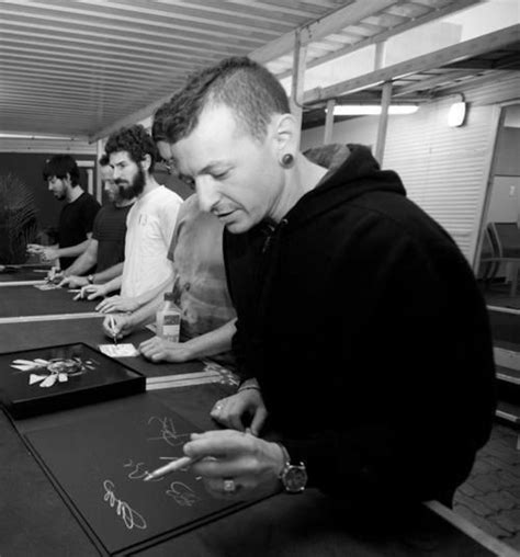 Pics Of Chester With A Mohawk To Bless Your Feed My Favourite Is The Spikey Red One R Linkinpark