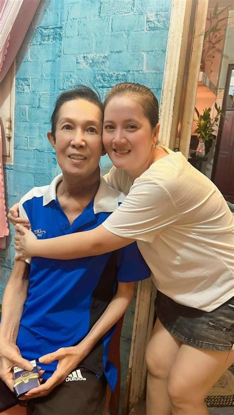 Giữa ồn ào con gái cố NSƯT Vũ Linh có dòng trạng thái gây xúc động Saostar vn