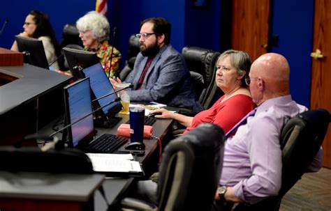 Longmont City Council Talks Regional Minimum Wage Ethics Committee