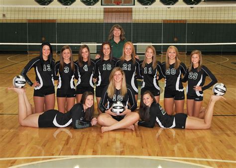7 Barefoot Athletes Ideas Volleyball Photography Volleyball Photos
