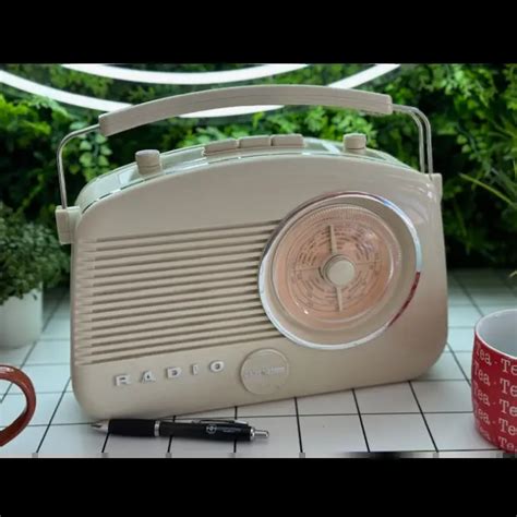 Steepletone Retro Radio With Bluetooth Beige Brighton Bgebt