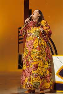 Before Adele There Was Elliot 40 Beautiful Pics Of Mama Cass In The 1960s And Early 70s