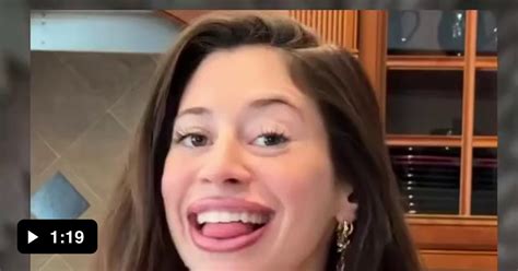 Mulutnya Setara Black Hole 9gag