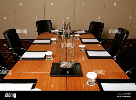 25 Table Setting Decorations And Centerpieces Conference Table Set