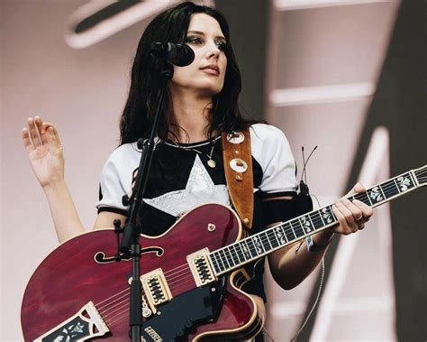 Ellie Rowsell