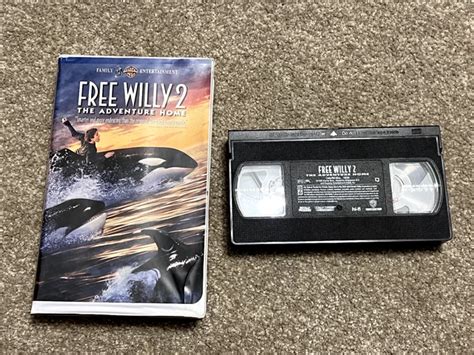 Free Willy 2 The Adventure Home Vhs 1995 Clam Shell £8 16