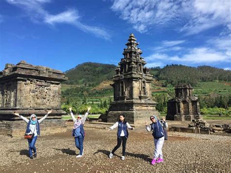 Sewa Elf Jakarta Dieng Wonosobo Murah Untuk Wisata
