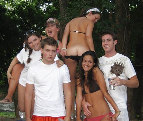 Mooning 19 Porn Pictures Xxx Photos Sex Images 1416799 Pictoa