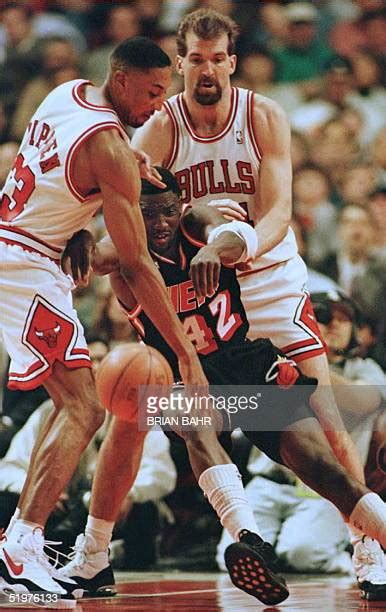 Chicago Bulls Bill Wennington Photos And Premium High Res Pictures