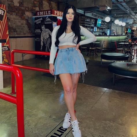 Ana Sofia Urrea Zea Youtube