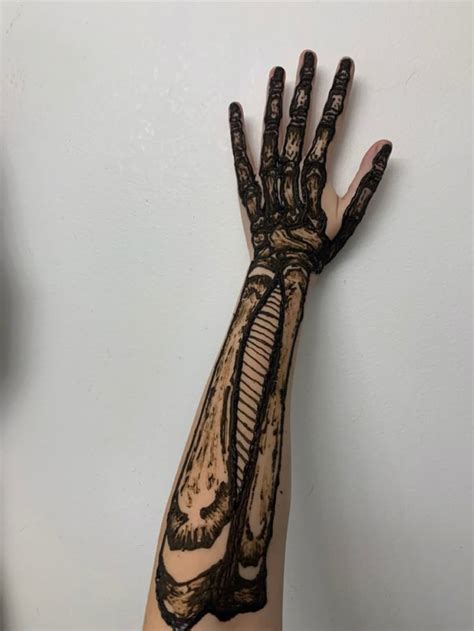 Skeleton Arm Henna Skeleton Hand Tattoo Skeleton Arm Skeleton Drawings