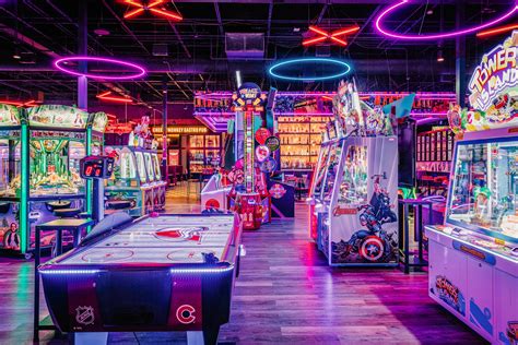 Bowling Deals In Orange County Ca Bowlero Orange County