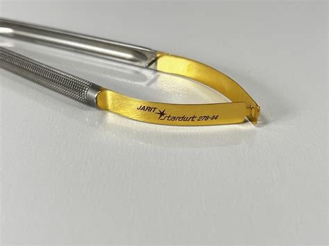 Jarit Micro Stardust Needle Holder Round Handle 09mm Straight 9