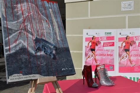 La Corsa Rosa Di Venezia Italians News