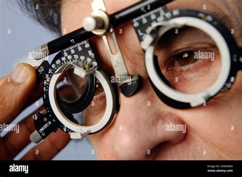 A Trial Frame Is Used To Find The Best Lens For A Patient With A