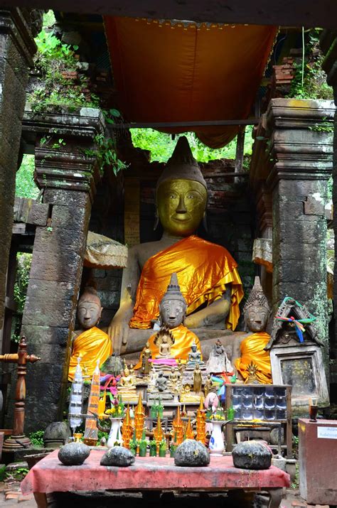 Deux Semaines Au Laos Vat Phou Et Champassak — Nathalies Backyard