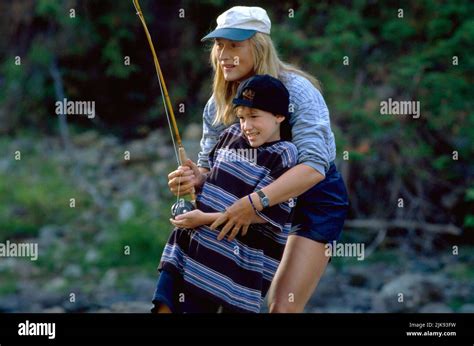 Meryl Streep And Joseph Mazzello Film The River Wild Usa 1994