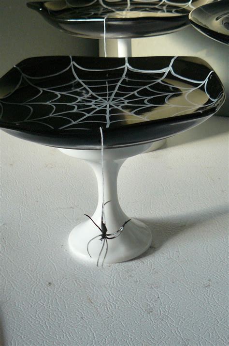 Small Fry And Co Spider Web Plates