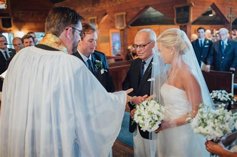 Julia Hoyt And Minot Amorys Blue And White Wedding In Southampton